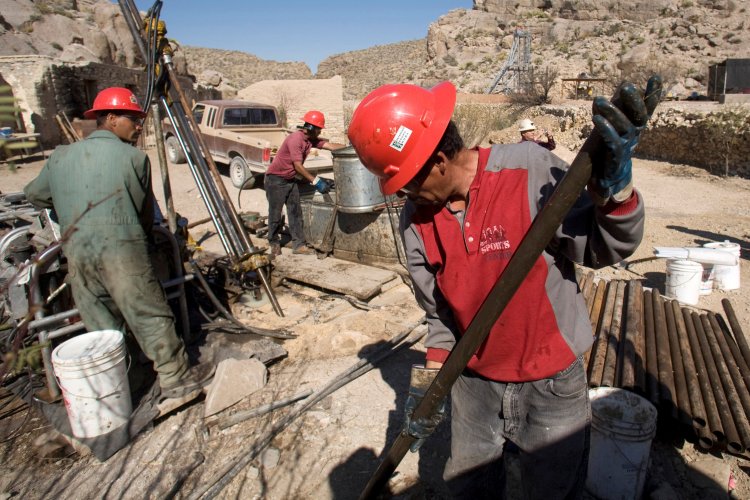 Ley minera en México no golpearía atractivo de las grandes compañías, pero sí a pequeños actores ...